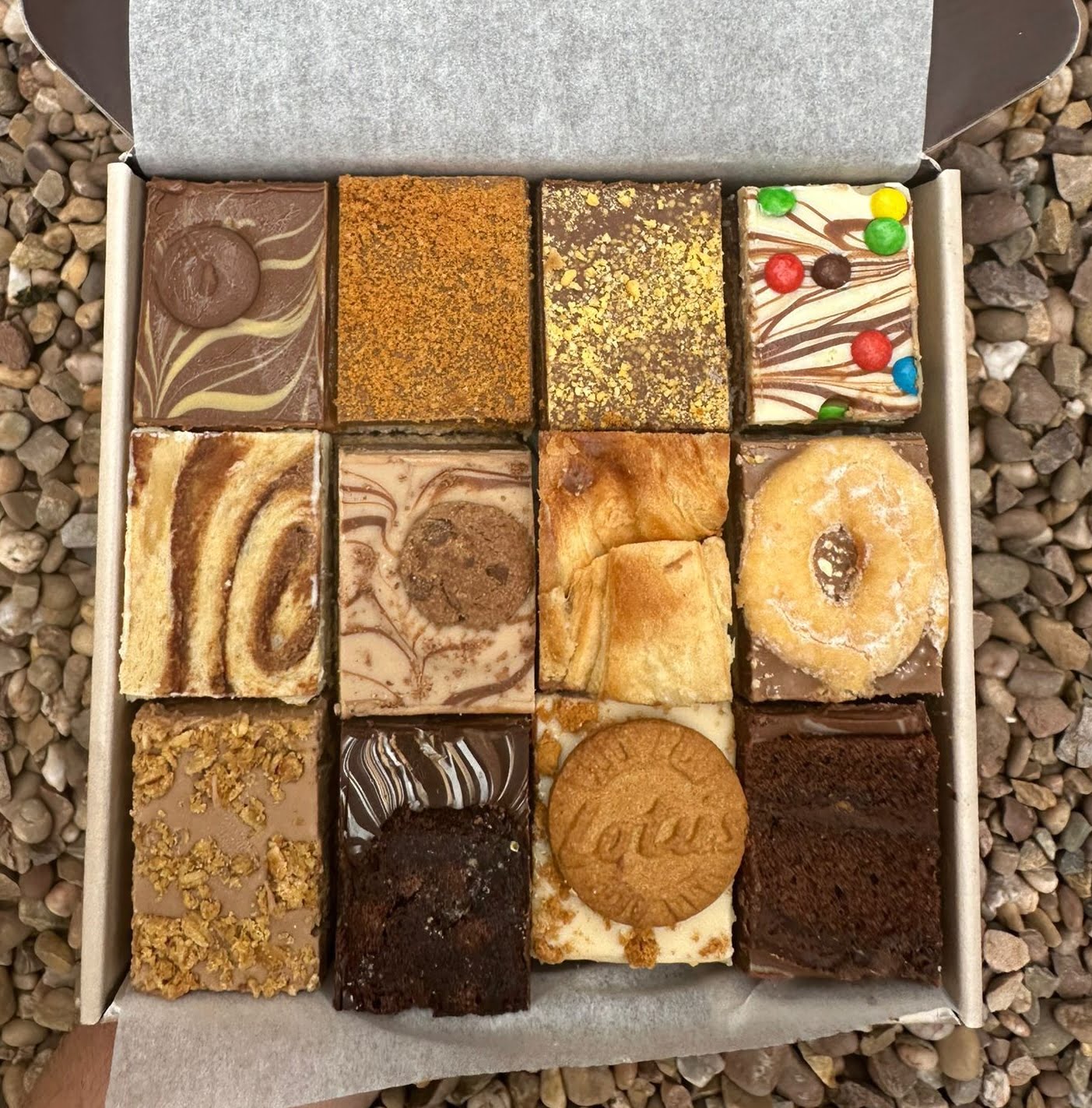 Anniversary 12 box Proaties | Build & Bake