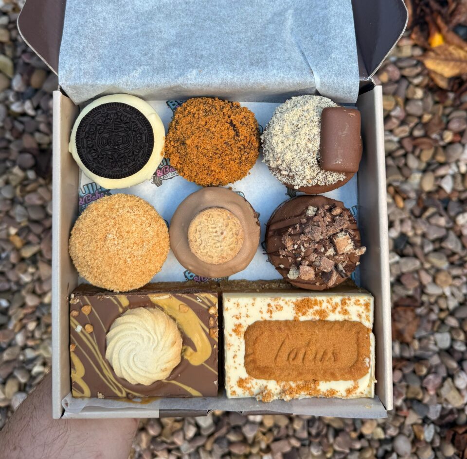 Biscuit Selection Try me | Build & Bake