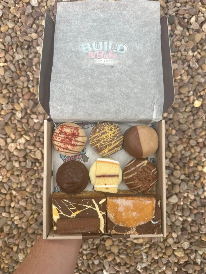 Limited Chocoholic Try Me Box | Build & Bake