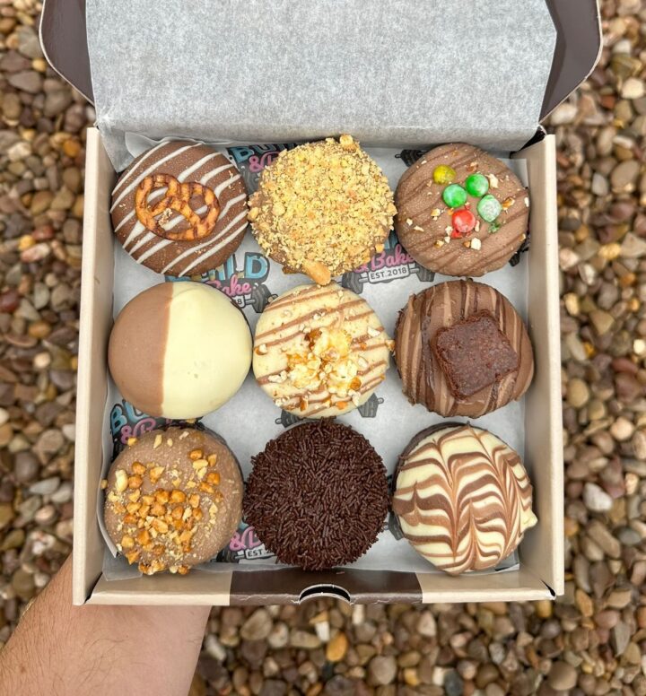 Date Night Brownies | Build & Bake