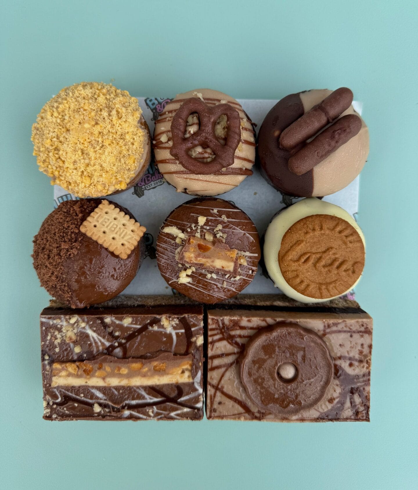 Bars & Biscuit try me box | Build & Bake