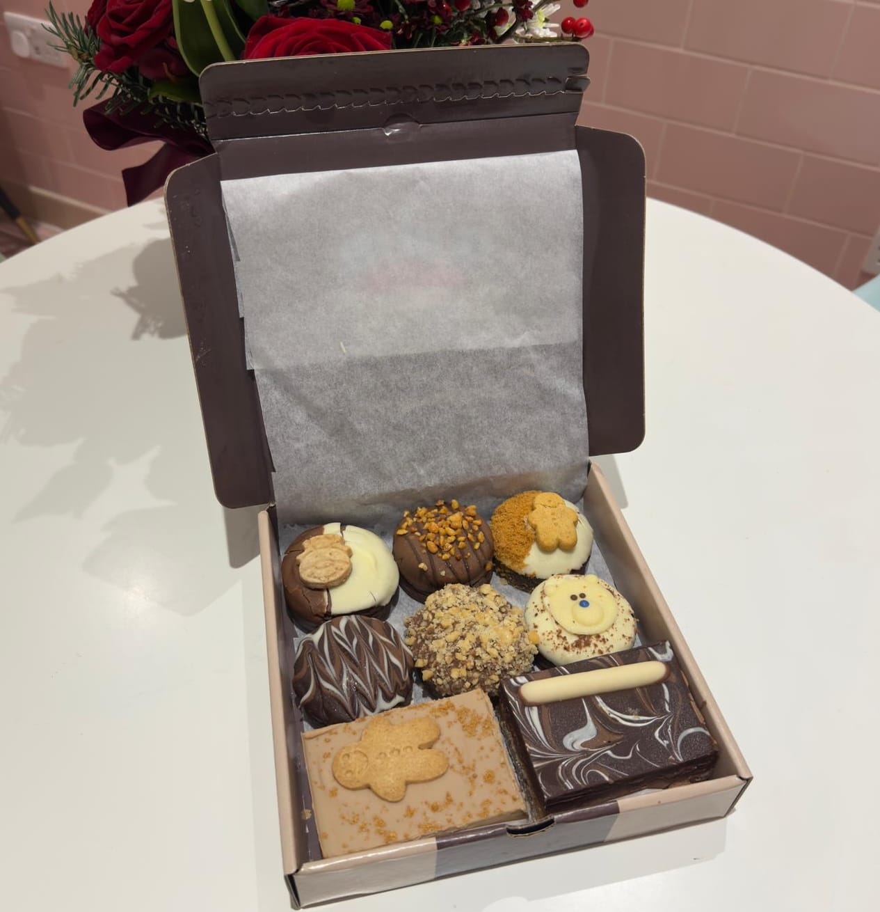 Christmas Favourite Try me box | Build & Bake